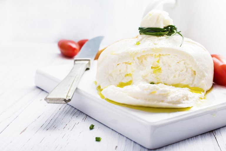 Freezing Fresh Mozzarella (What You Need to Know) - Easy Freezing