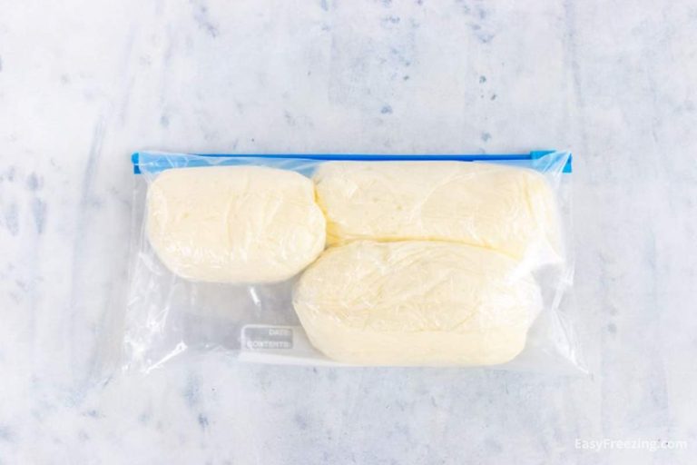 Freezing Buttercream Frosting (Easy Guide) - Easy Freezing